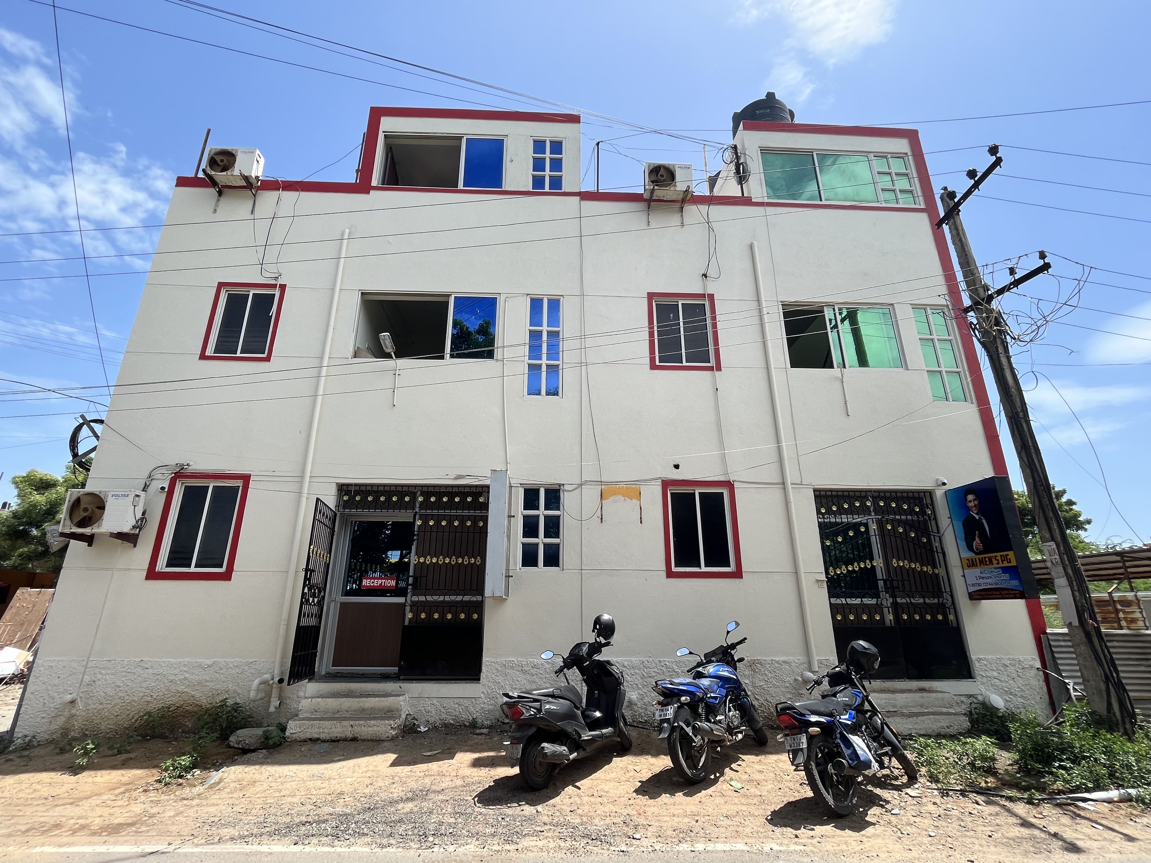 Yube1 / Best PG Apartments in Chennai for Men & Women